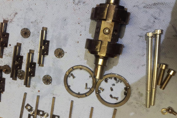 Cigarette Making Machine and Tobacco Machine Spare Parts Supplier